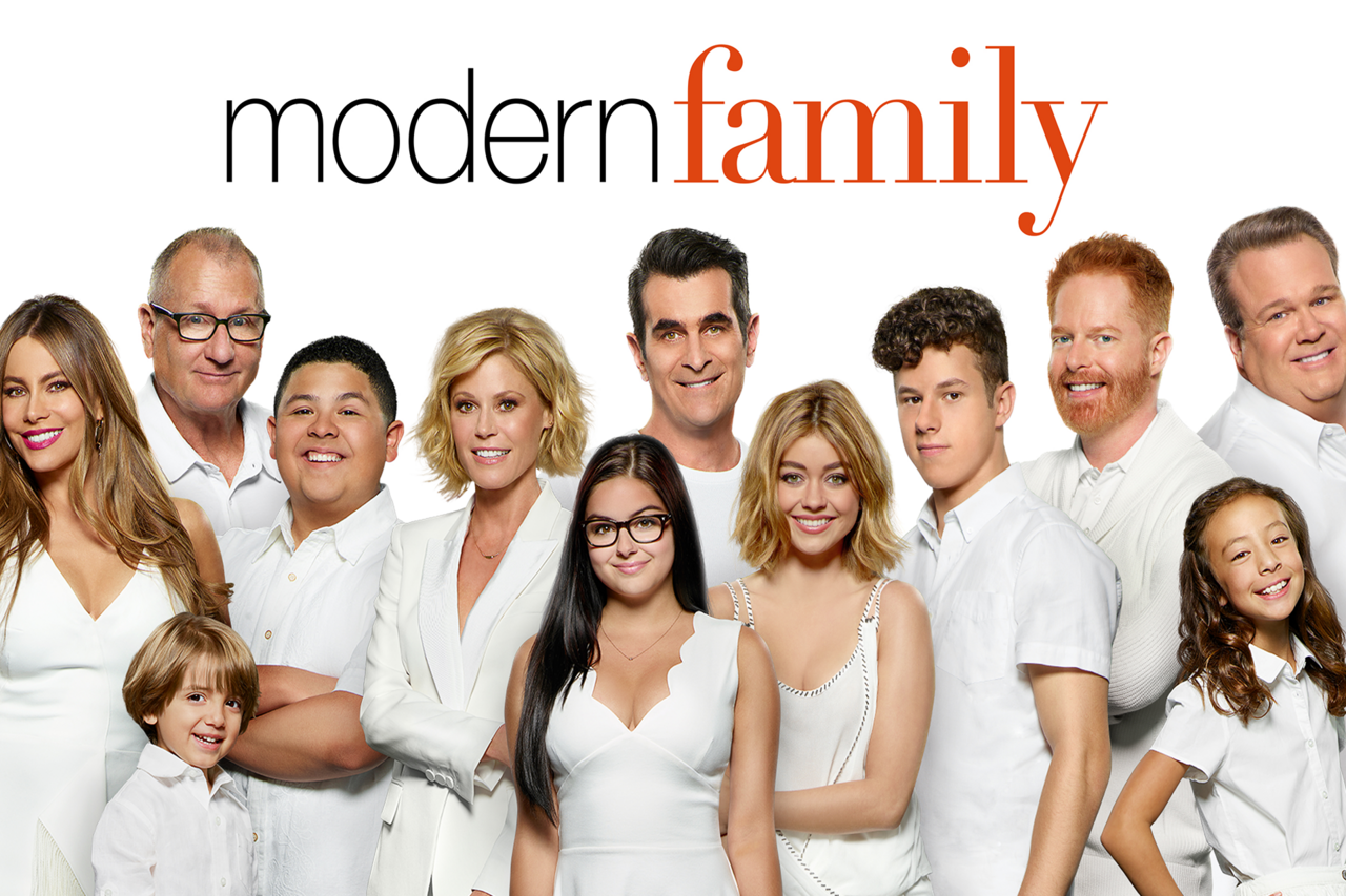 Free Emages Modern Family Cast